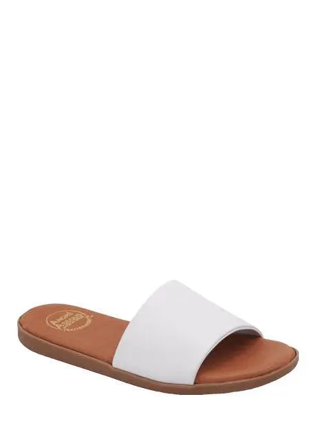 Andre Assous Paloma Woven Slide Sandal - White