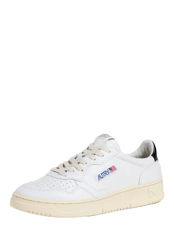 AUTRY Medalist Low Top Sneakers - White/black