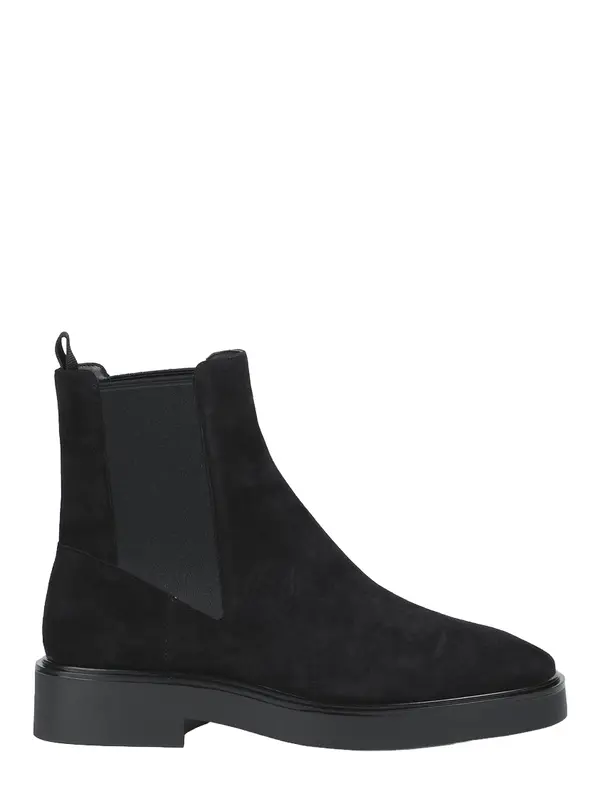 STUART WEITZMAN Henley Suede Chelsea Boots - Black
