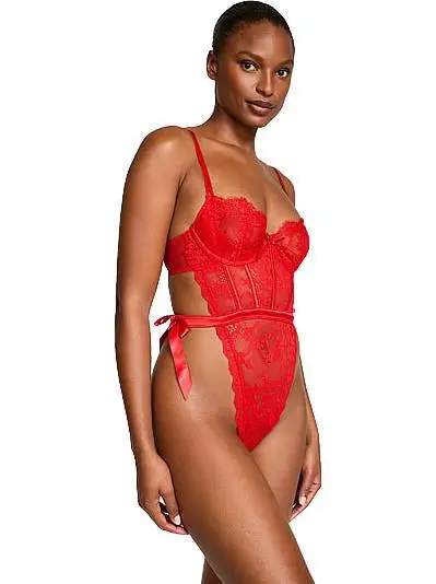 Victoria's Secret Dream Angels Wicked Unlined Lace Teddy - Red