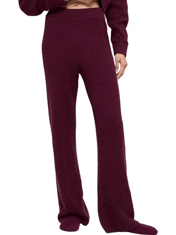 Alo Yoga Cashmere High-waist Plush Waffle Pants - Burgundy
