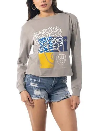 THE WILD COLLECTIVE Milwaukee Brewers Graphic Cropped Long Sleeve T-shirt - Gray