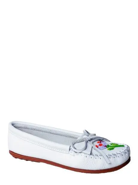 Minnetonka Ziigwan Waabigwan Driving Slipper - White
