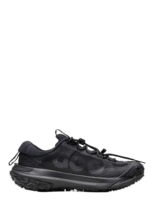 Nike Mountain Fly 2 Low Sneakers - Black
