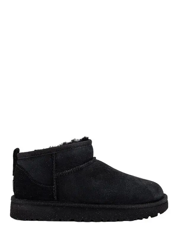 UGG Classic Ultra Mini Ankle Boots - Black