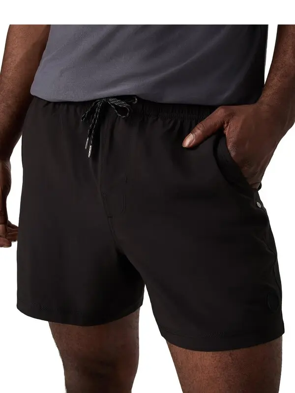 Vuori Kore Lined 5" Shorts - Black Tonal