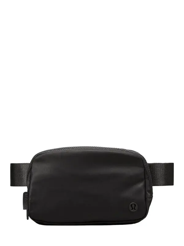 Lululemon Everywhere Belt Bag With Long Strap 1l - Black/gold