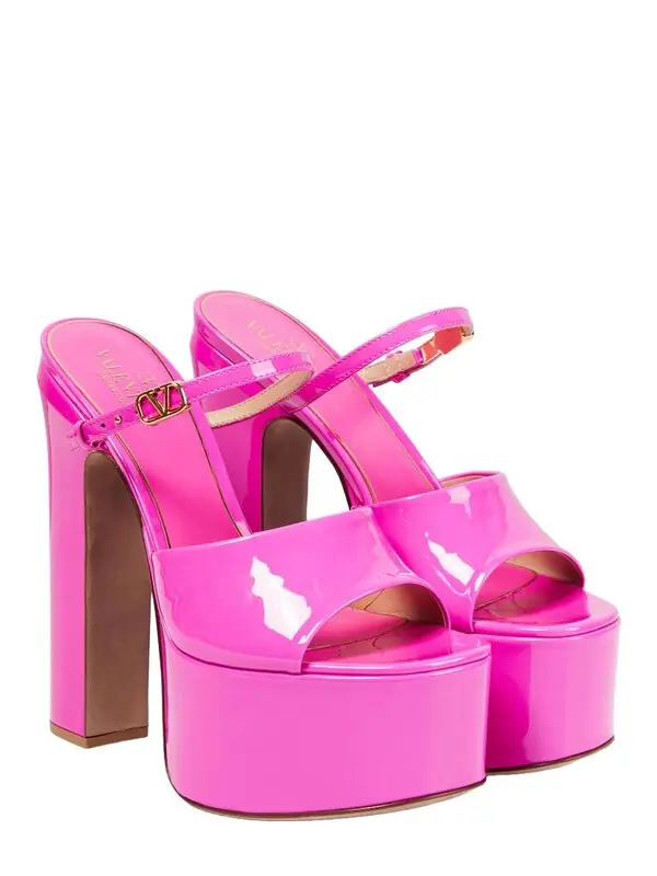 Valentino Garavani Tan-go Platform Sandals - Pink