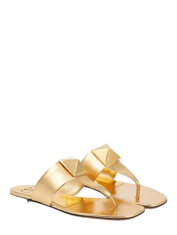 Valentino Garavani One Stud Leather Thong Sandals - Gold