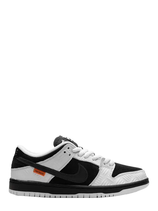 Nike X Tightbooth Sb Dunk Low Sneakers - Black