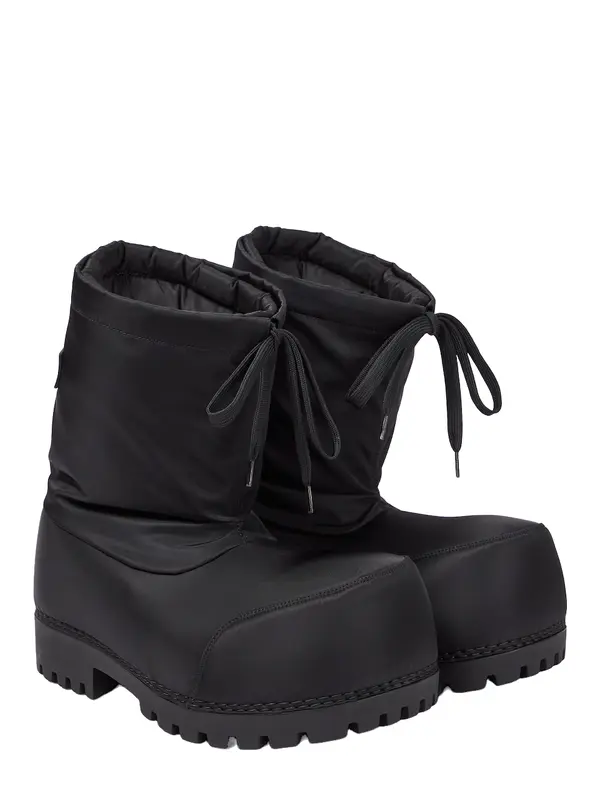 Balenciaga Alaska Low Boots - Black