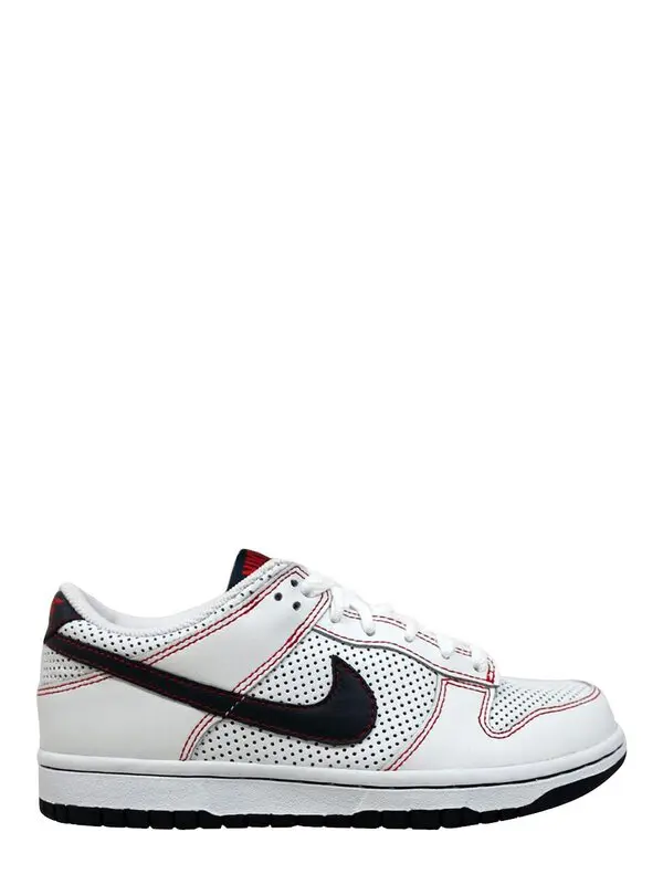Nike Dunk Low Sneakers - White