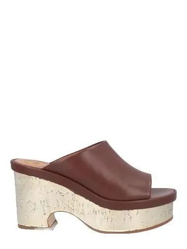 Chloé Leather Sandals - Brown