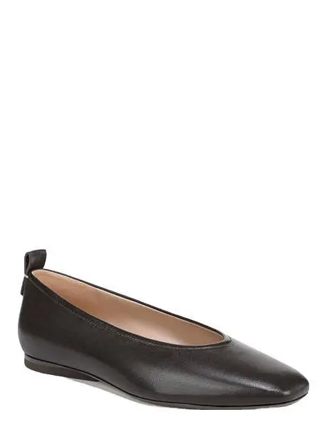 27 EDIT NATURALIZER Carla Flat - Mahogany