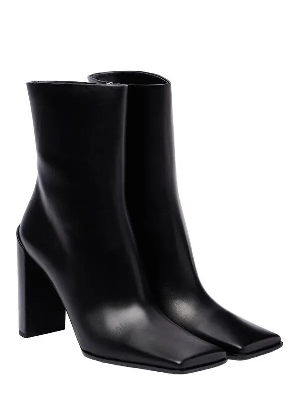 Alaïa Leather Ankle Boots - Black