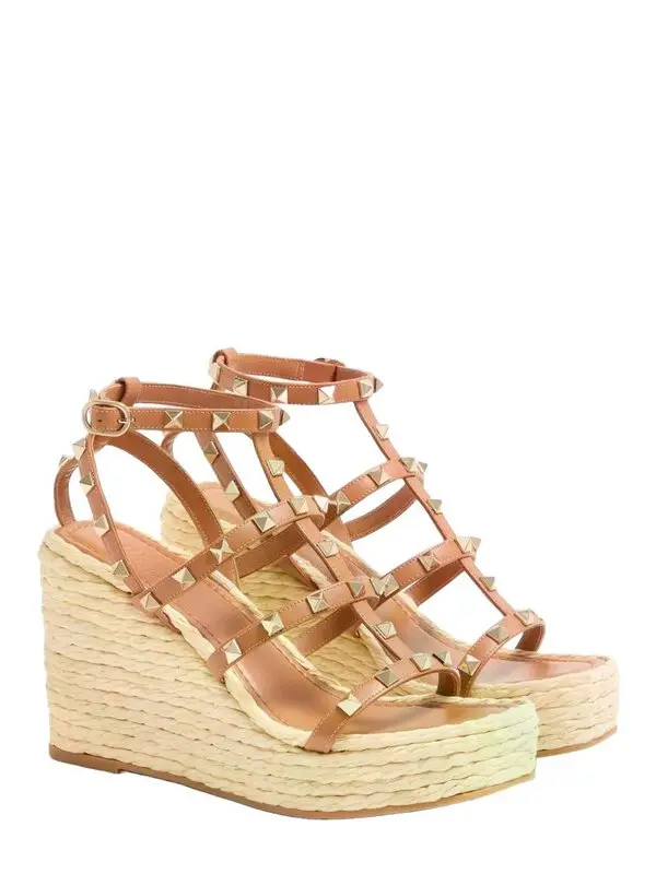 Valentino Garavani Rockstud Wedge Sandals - Brown