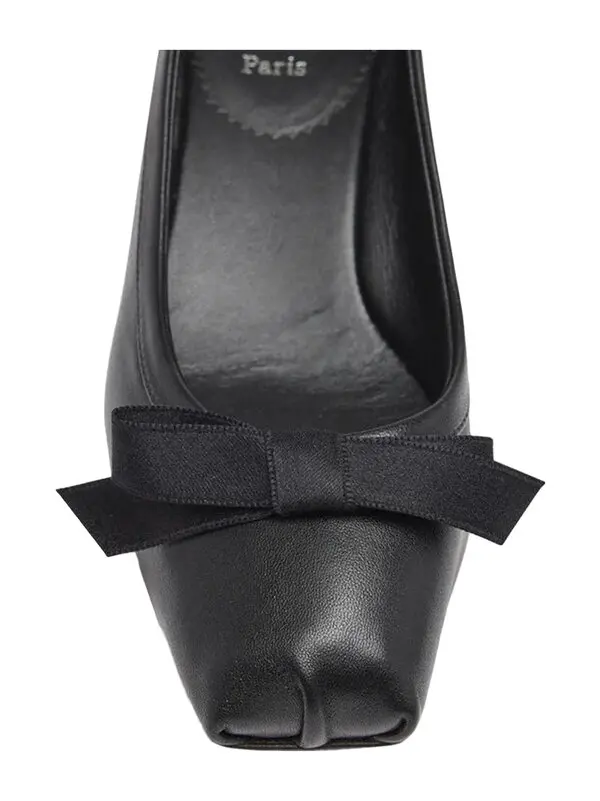 CHRISTIAN LOUBOUTIN Mamaflirt Ballerina Pumps - Leche
