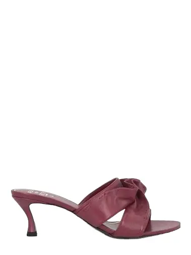 Valentino Garavani Leather Ruffle Sandals - Red