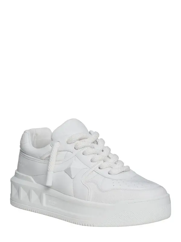 Valentino Garavani One Stud Xl Low-top Sneakers - 0bo-bianco