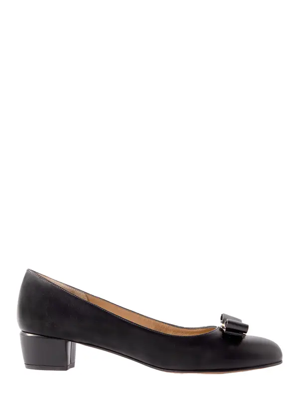 FERRAGAMO Vara Bow Leather Pumps - Black