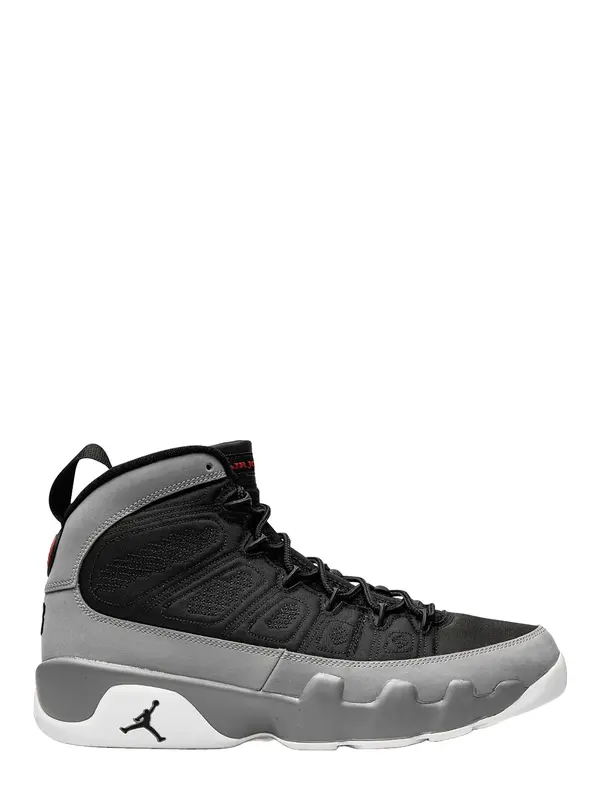 JORDAN Air Retro Particle Grey Sneakers - Black