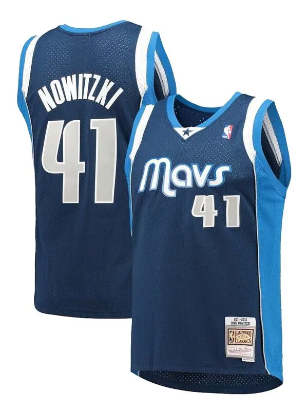 Mitchell & Ness Dirk Nowitzki Dallas Mavericks Hardwood Classics Swingman Jersey - Navy
