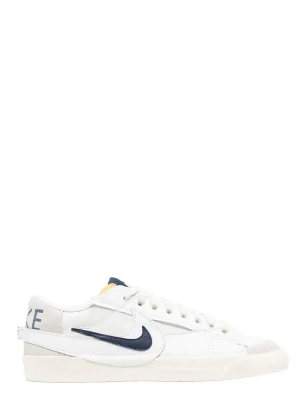 Nike Low-top Lace-up Sneakers - White