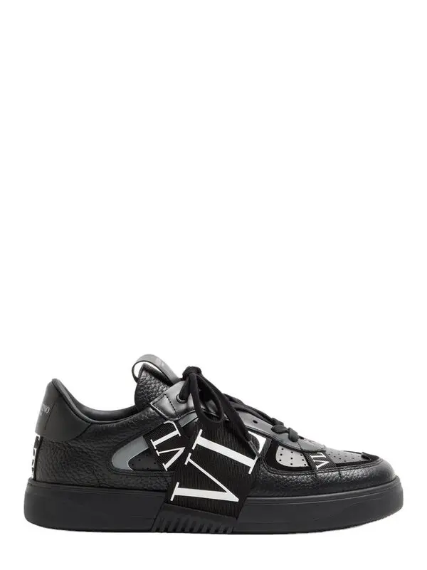 Valentino Garavani Vl7n Low-top Sneakers - Black