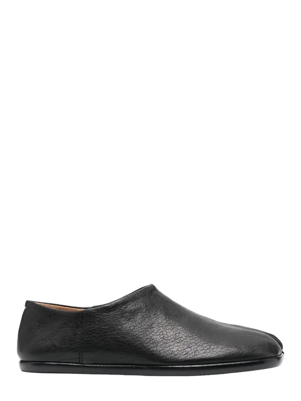 MAISON MARGIELA Tabi Slip-on Loafers - Black