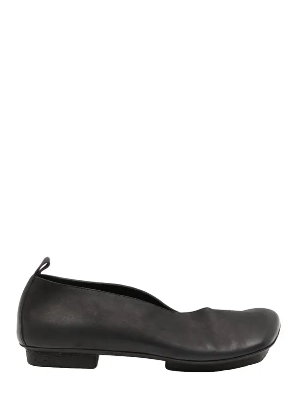 UMA WANG Asymmetric-toe Ballerinas - Black