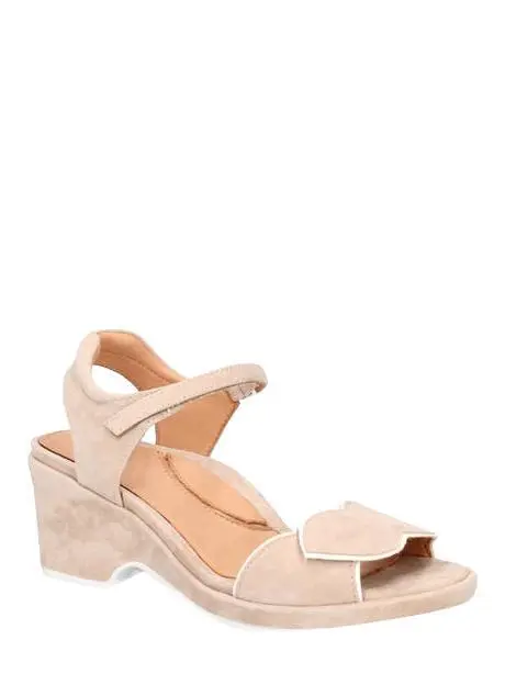 L'AMOUR DES PIEDS Marora Wedge Sandal - Taupe/white