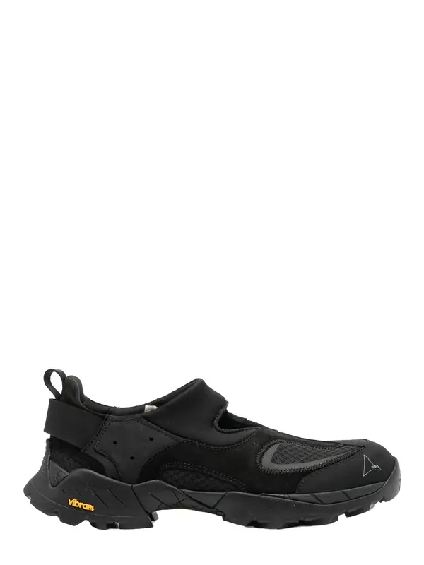 ROA Low-top Sneakers - Black