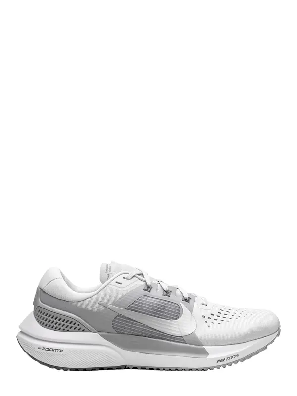 Nike Zoom Vomero 15 Sneakers - White