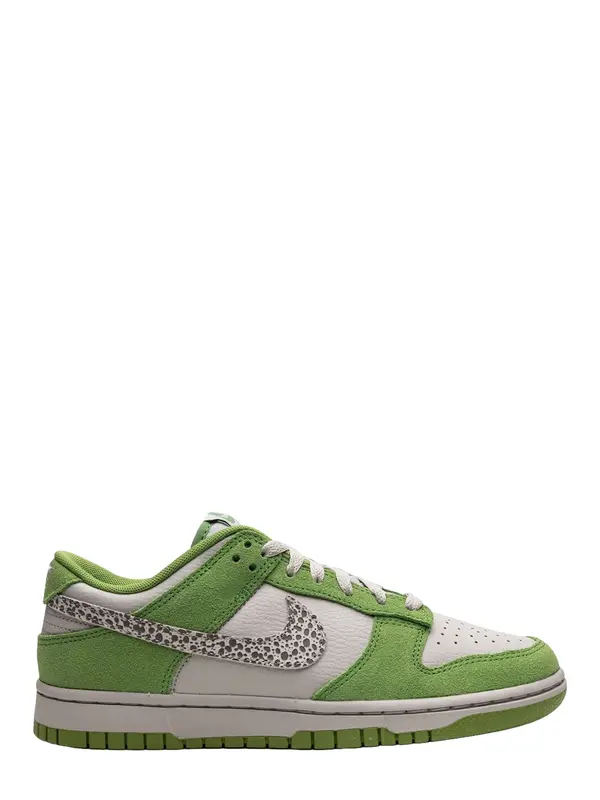 Nike Dunk Low Safari Swoosh Chlorphyll Sneakers - Green