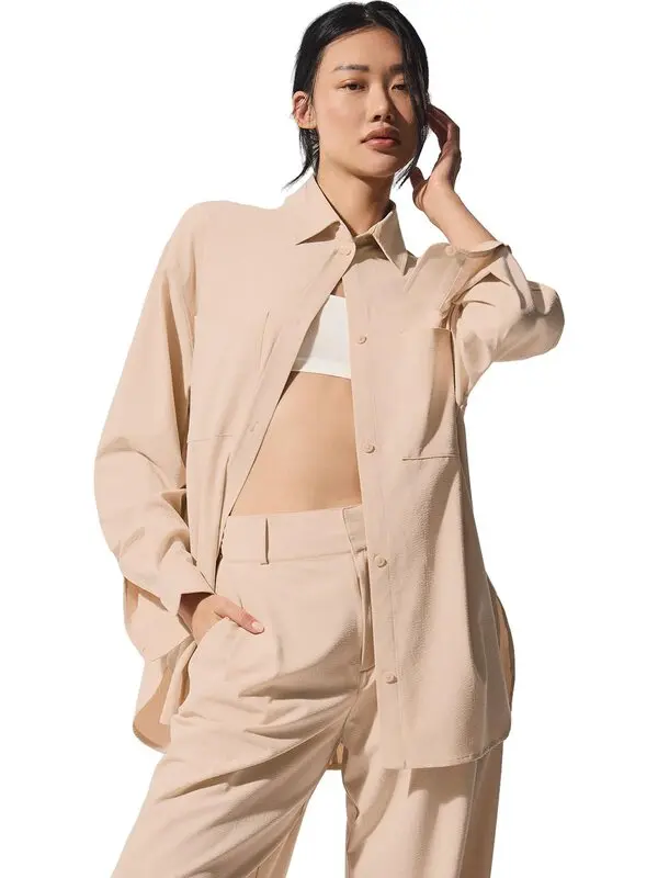 Alo Yoga Dreamscape Long Sleeve Button-down Jacket - Macadamia