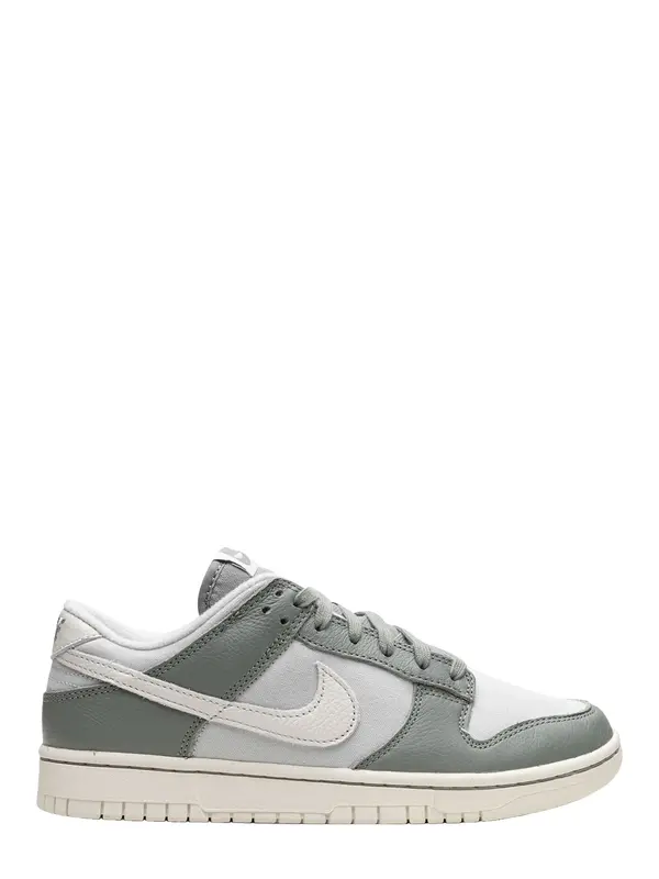 Nike Dunk Low Retro Prm Sneakers - White