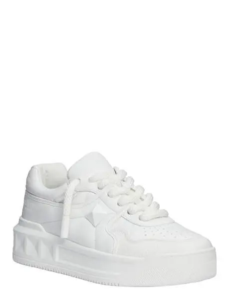 Valentino Garavani Xl One Stud Low-top Sneakers - 0bo-bianco
