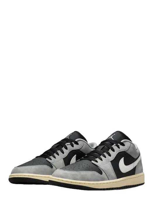 JORDAN Air 1 Low Se Sneaker - Light Smoke Grey/black