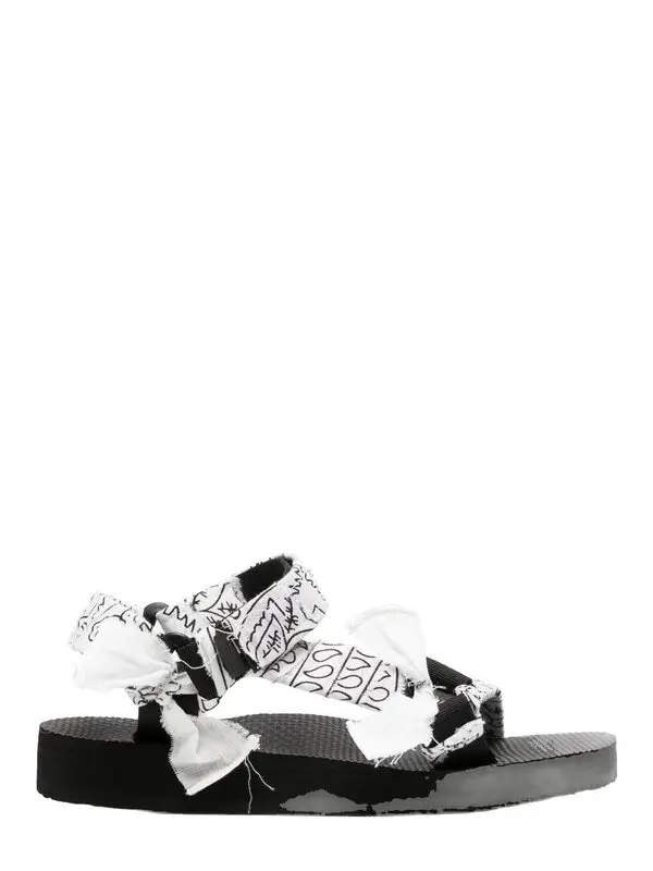 ARIZONA LOVE Trekky Bandana Flat Sandals - White