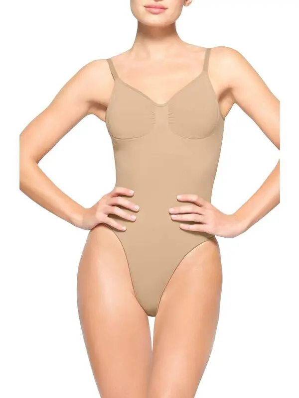 SKIMS Seamless Sculpt Low Back Thong Bodysuit - Clay