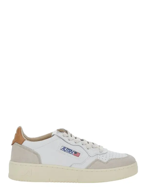 AUTRY Medalist Low Lace-up Leather Sneakers With Perforated Toe - Milk
