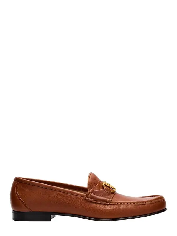 Valentino Garavani Vlogo Medallion Leather Loafers - Tobacco
