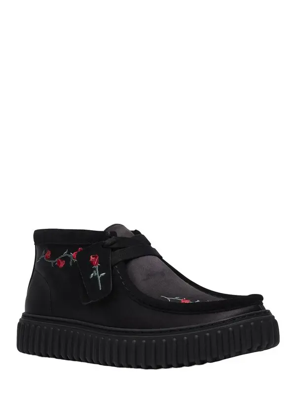 Clarks Torhill Hi Chukka Boot - Black/rose