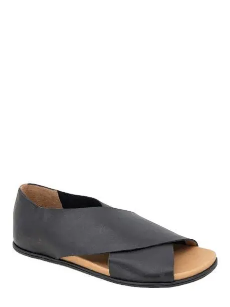 Gentle Souls By Kenneth Cole Laniey Sandal - Black