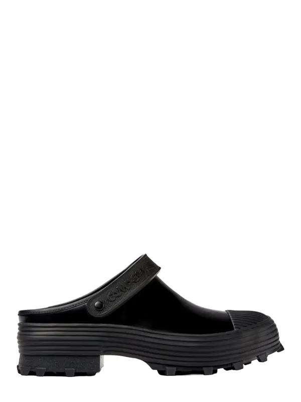 Camper Clogs - Black