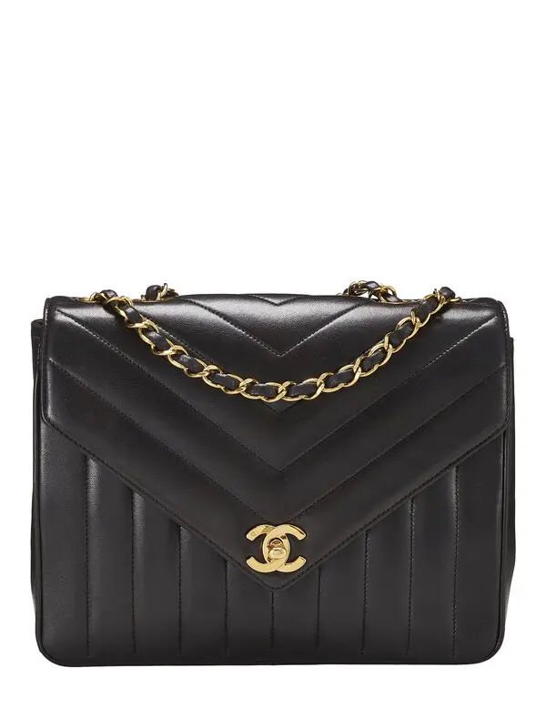 Chanel Lambskin Chevron Envelope Flap Bag - Black
