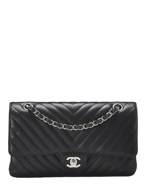 Chanel Chevron Lambskin Classic Double Flap Medium - Black