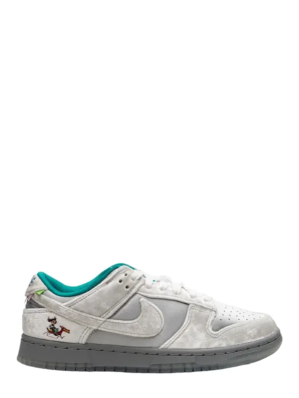Nike Dunk Low Ice Sneakers - Grey