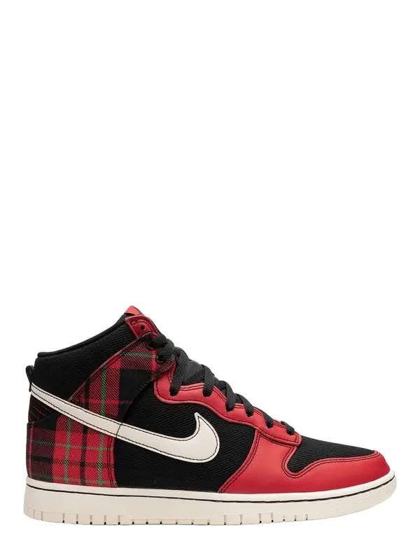 Nike Dunk High Plaid Sneakers - Black