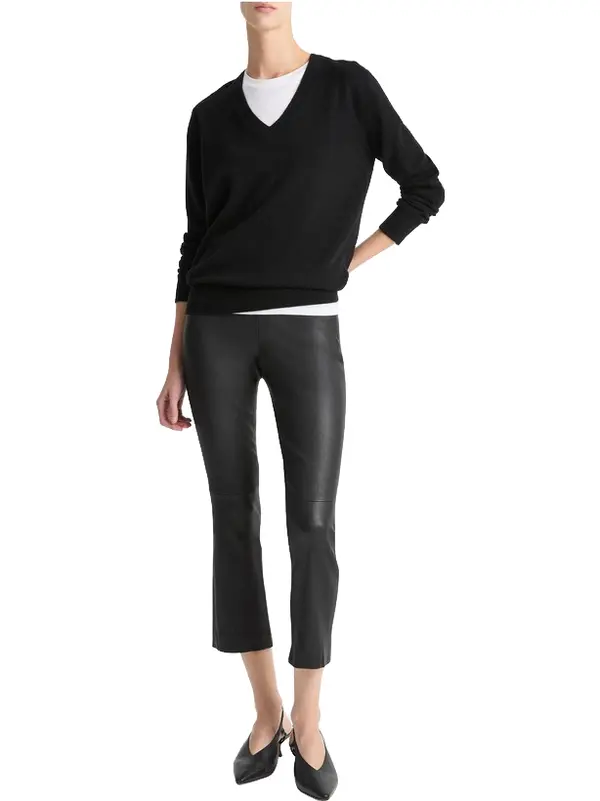 Vince Cashmere Weekend V-neck Pullover - Black
